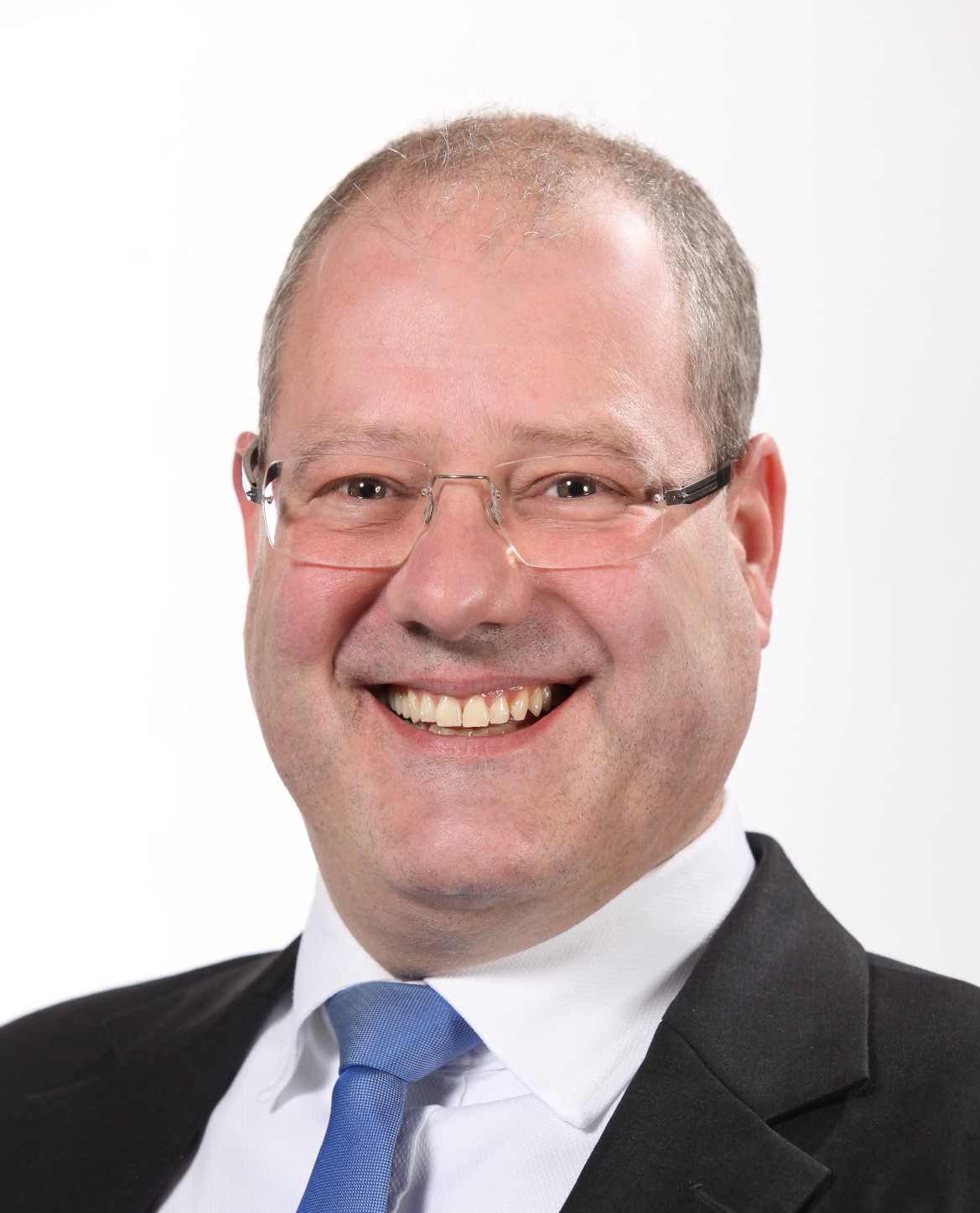 Luc Schraverus - The Hague Initiative for International Cooperation